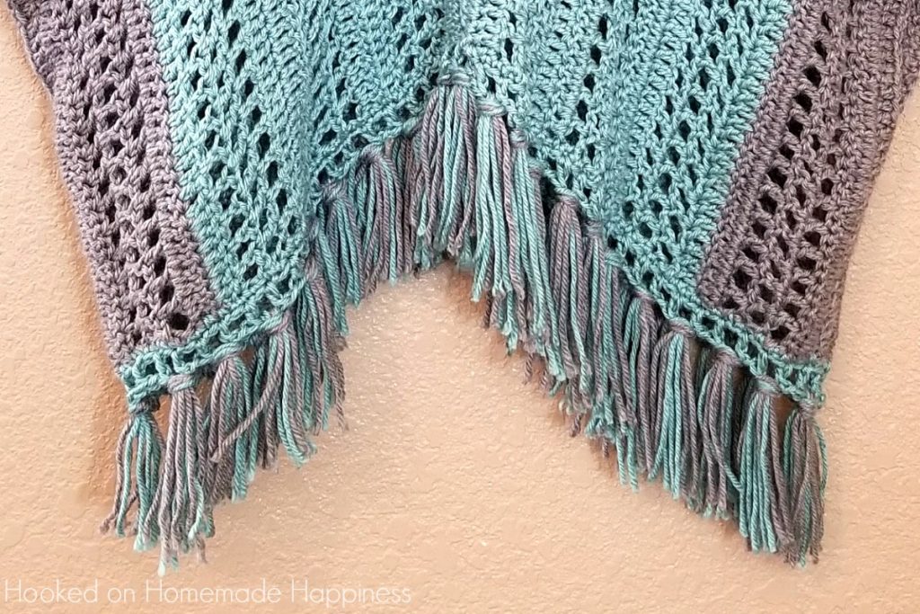 Spring Breeze Poncho Crochet Pattern 3 - Hooked on Homemade Happiness