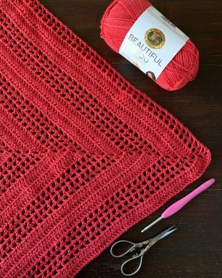 Offset Filet Triangle Scarf Crochet Pattern - Hooked on Homemade Happiness